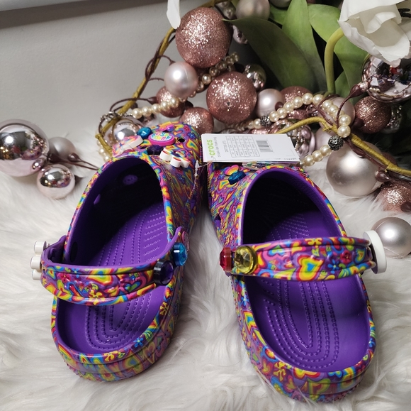 Lisa Frank | Shoes | Crocs Unisexadult Classic Lisa Frank Clogswomen ...